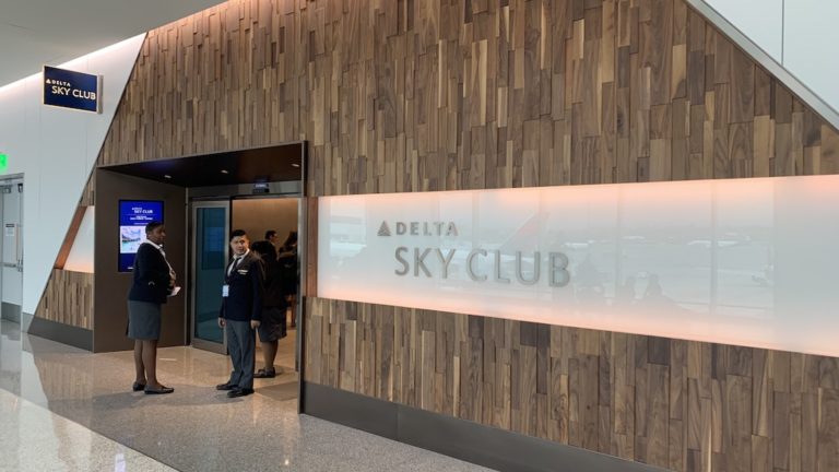 Review – New Delta Airlines Sky Club Lounge At LAX International ...